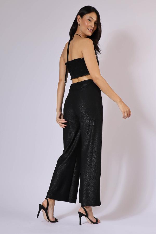 ENTERITO NEGRO CON ESCOTE CS YOUNG ALTO VERANO 2023 | Carmen Steffens